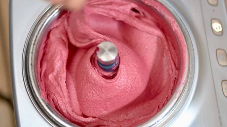 Ice cream mastering 5/8: step-by-step fabrication process : from raw ...