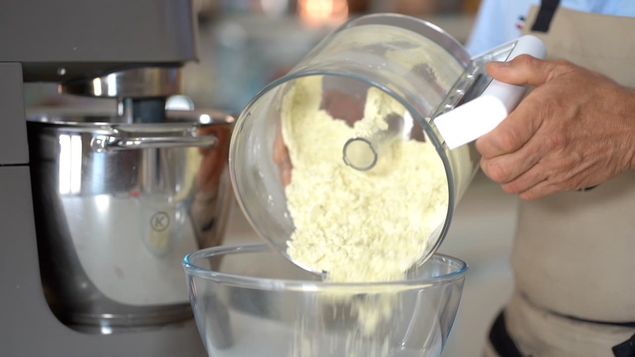 Pistachio Dacquoise - Bruno Albouze recipes