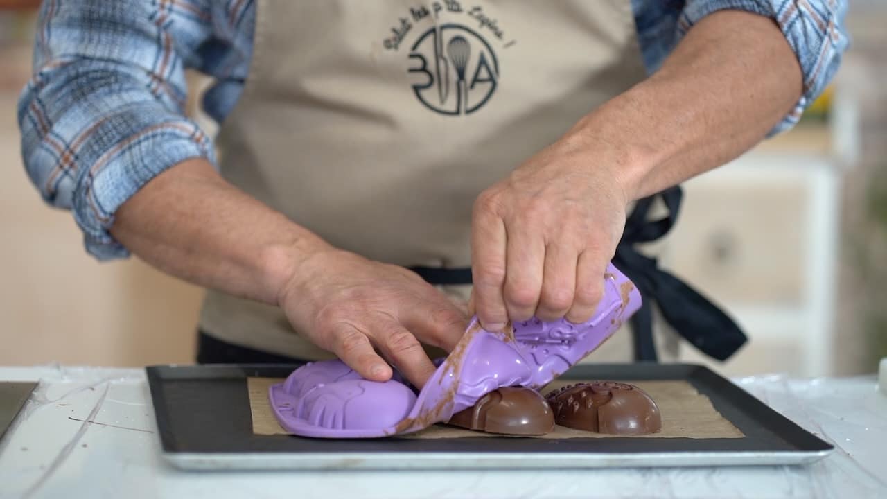 Chocolate Molding - Bruno Albouze recipes